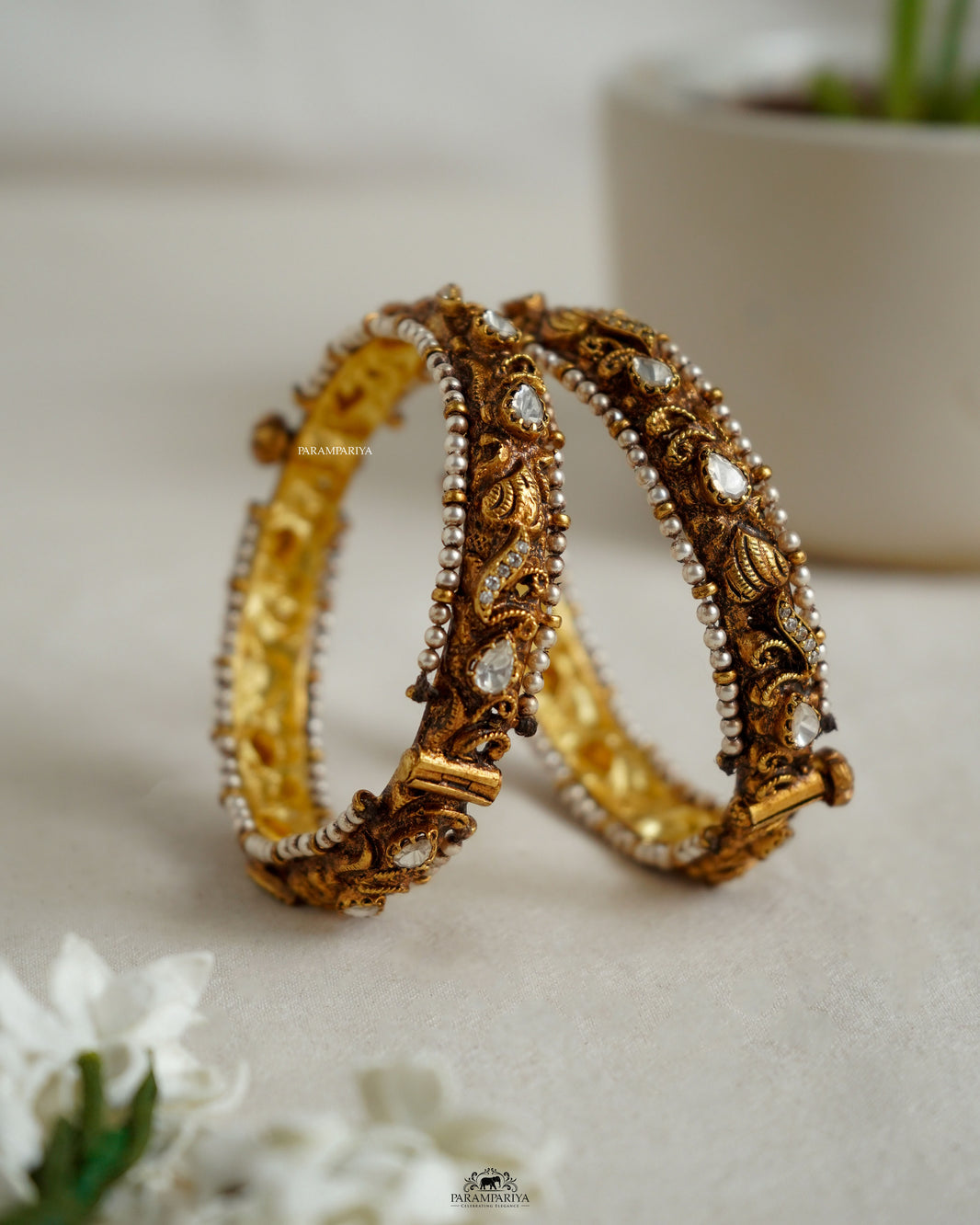 Bangles – Parampariya