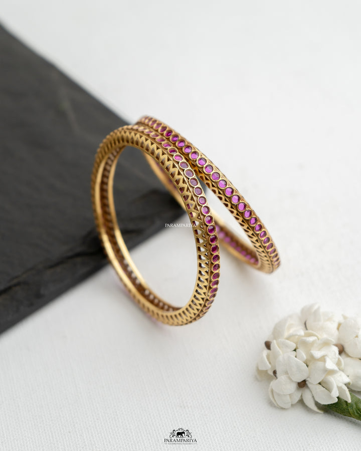 Bangles – Parampariya