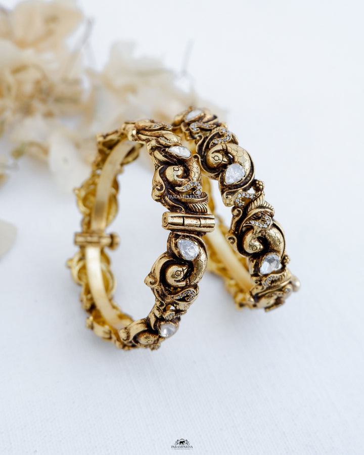 Bangles – Parampariya