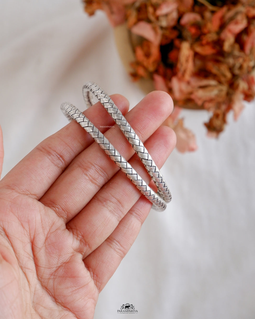 Bangles – Parampariya